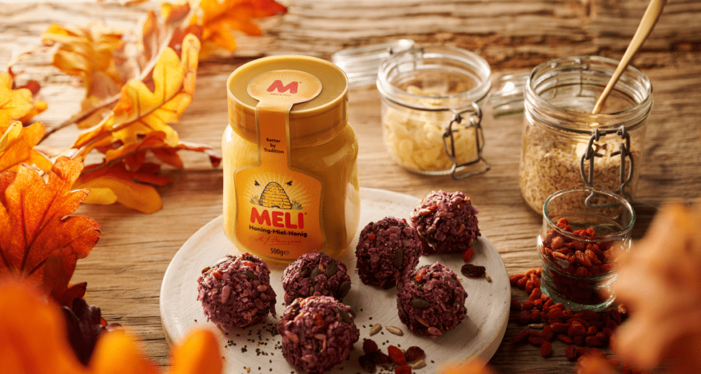 Meli Honing | Meli-balletjes met muesli en bosbessen